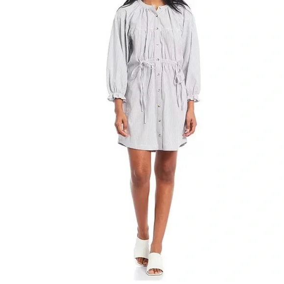 Chelsea & Violet | Dresses | Cv Chelsea Violet Button Front Dress ...